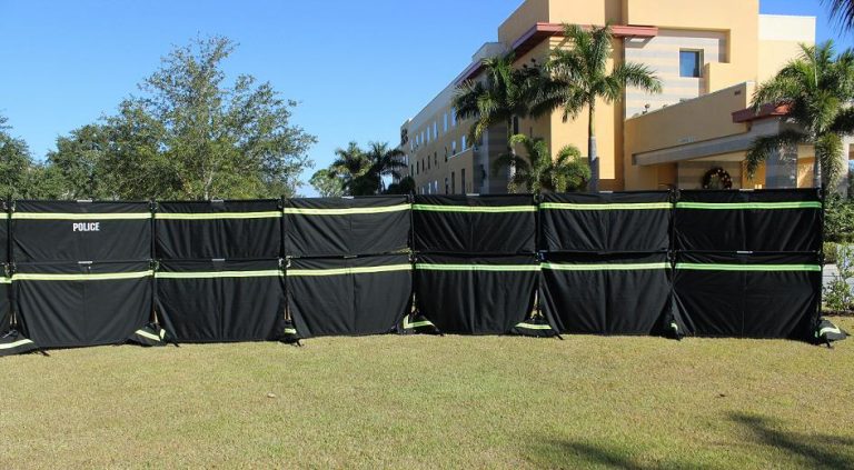 Quad 66′ x 6′ Barrier System – Barrier By Design
